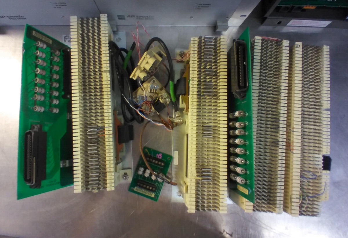 Motorola Astro-Tac 3000, APtronic PSU 500W, SecureNet Repeater Emergen ...